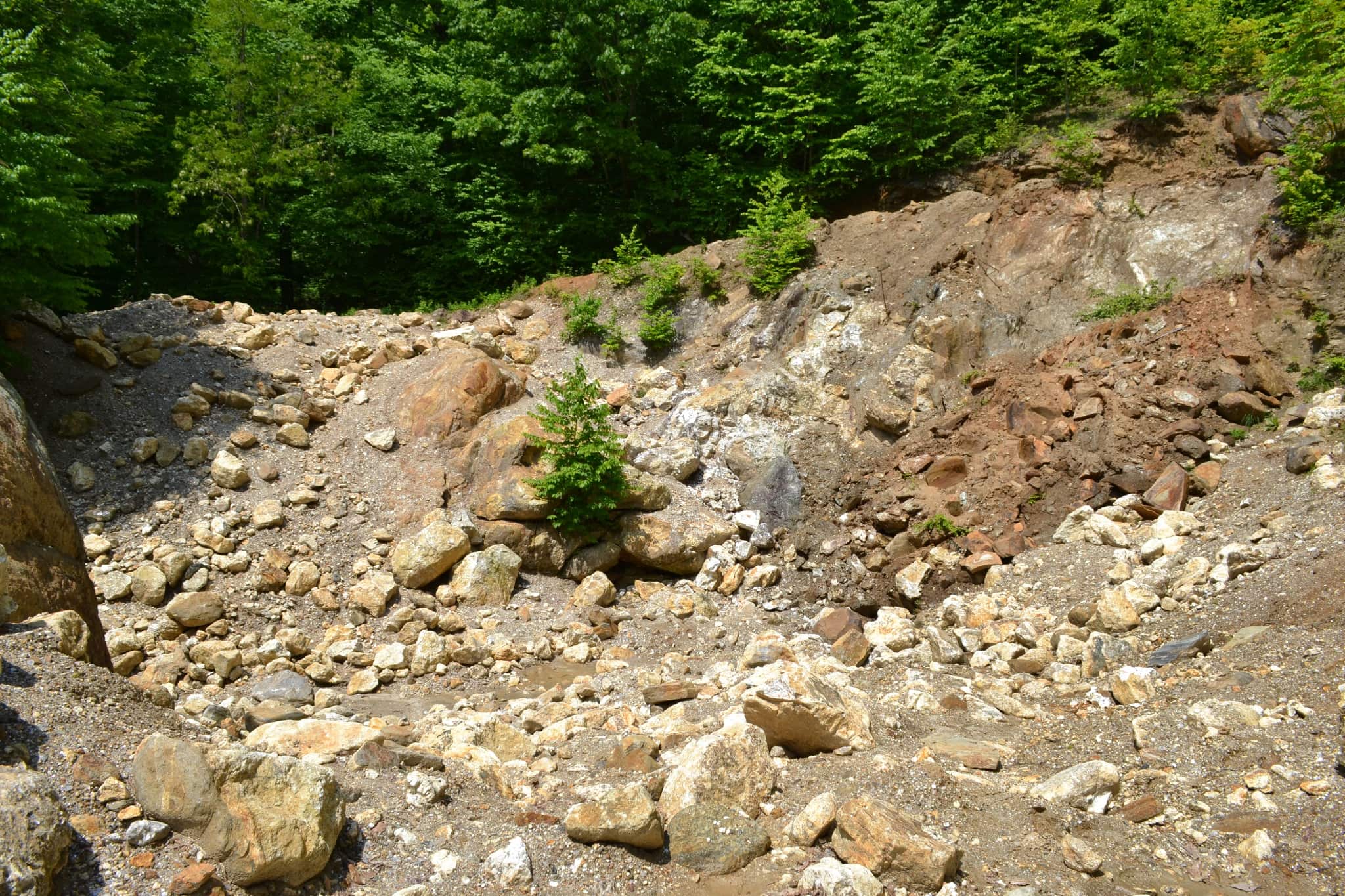 Mine Trips | Gemstone Mining | Flume Mining | Gem Mountain